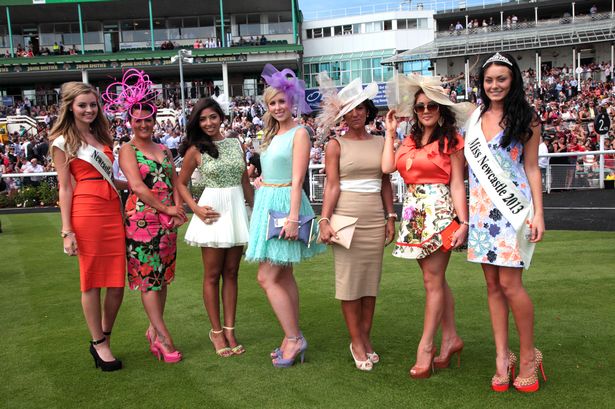 RACECOURSE_LADIES-DAY-2013-22-of-15 - Maighread Stuart Millinery